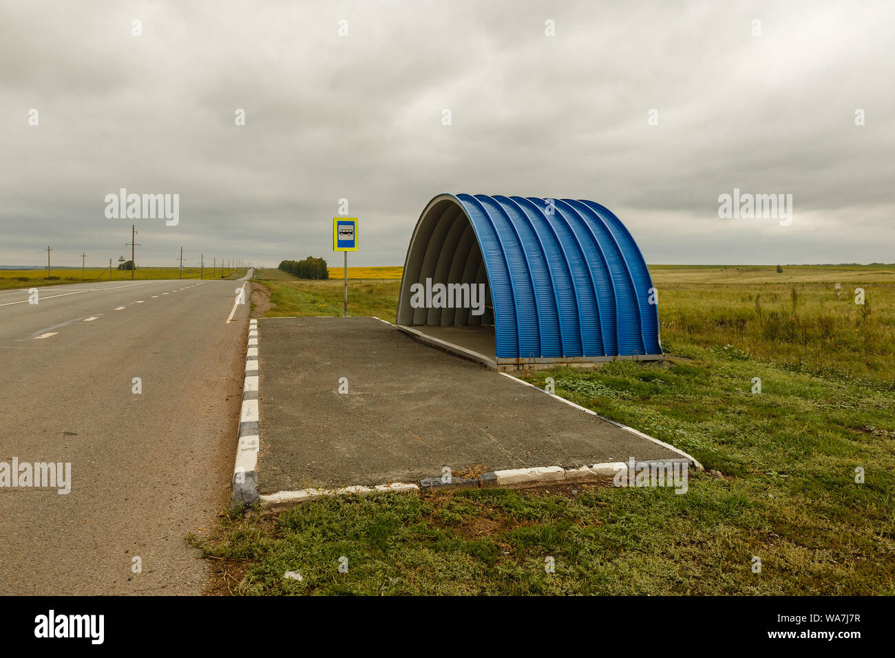 Blue bus stop hi-res stock photography and images - Alamy