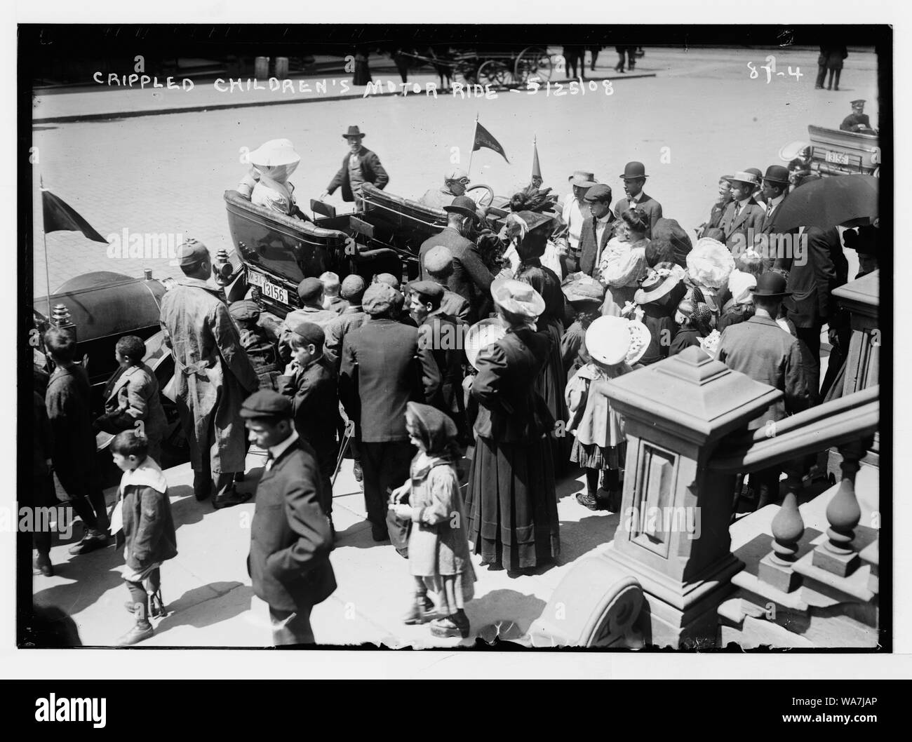 Crippled children Black and White Stock Photos & Images - Alamy