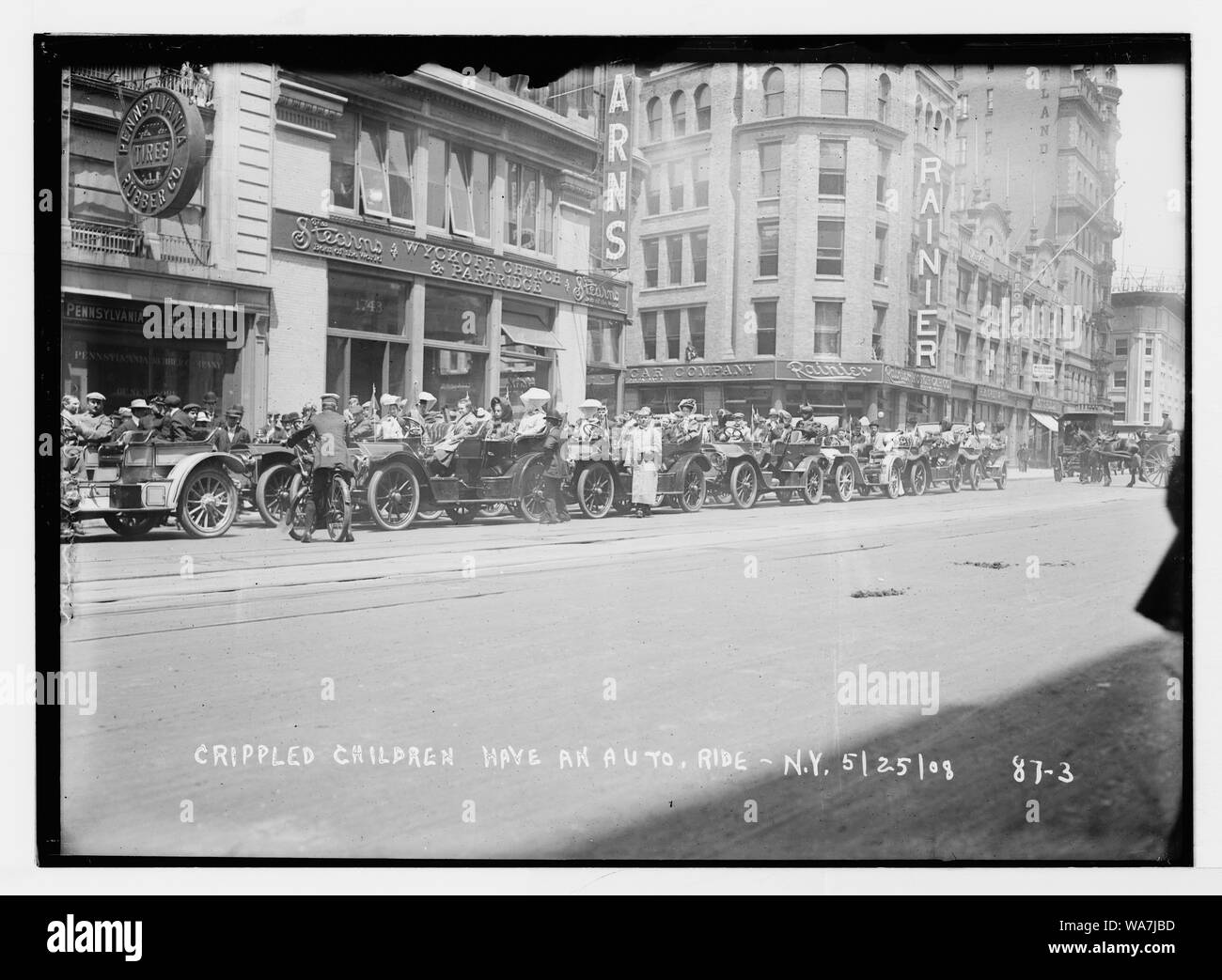 Crippled children hi-res stock photography and images - Alamy