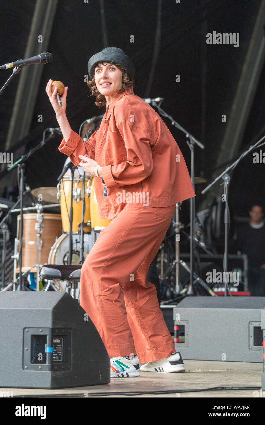 Aldous harding zodiac sign 60 photos - Astrologytoyou.com