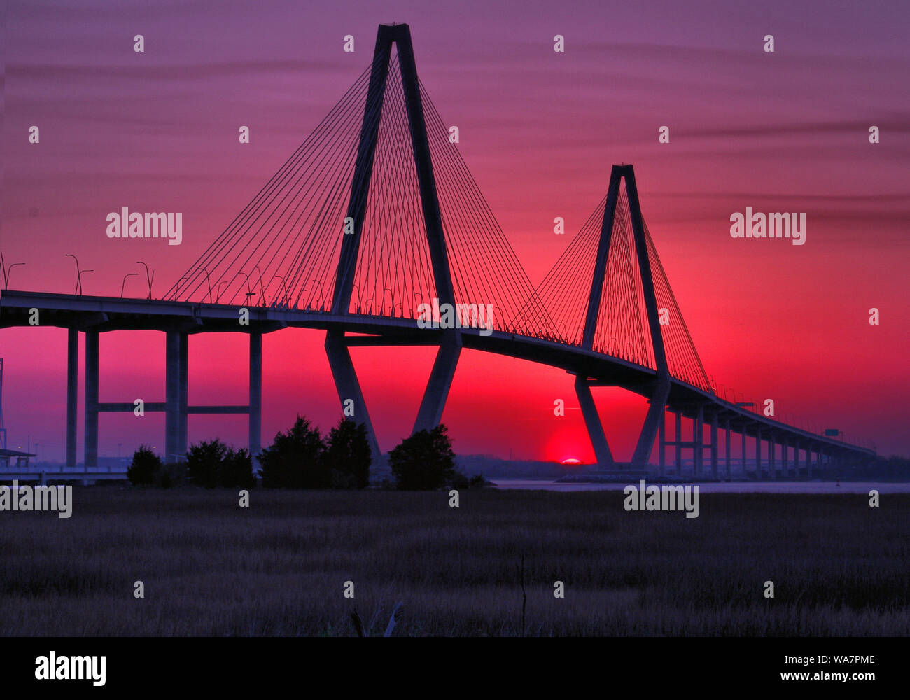 Charleston ravenel bridge sunset hi-res stock photography and images ...