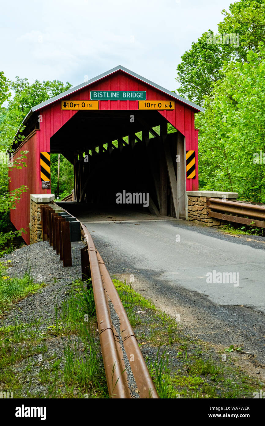 Bistline bridge hi-res stock photography and images - Alamy