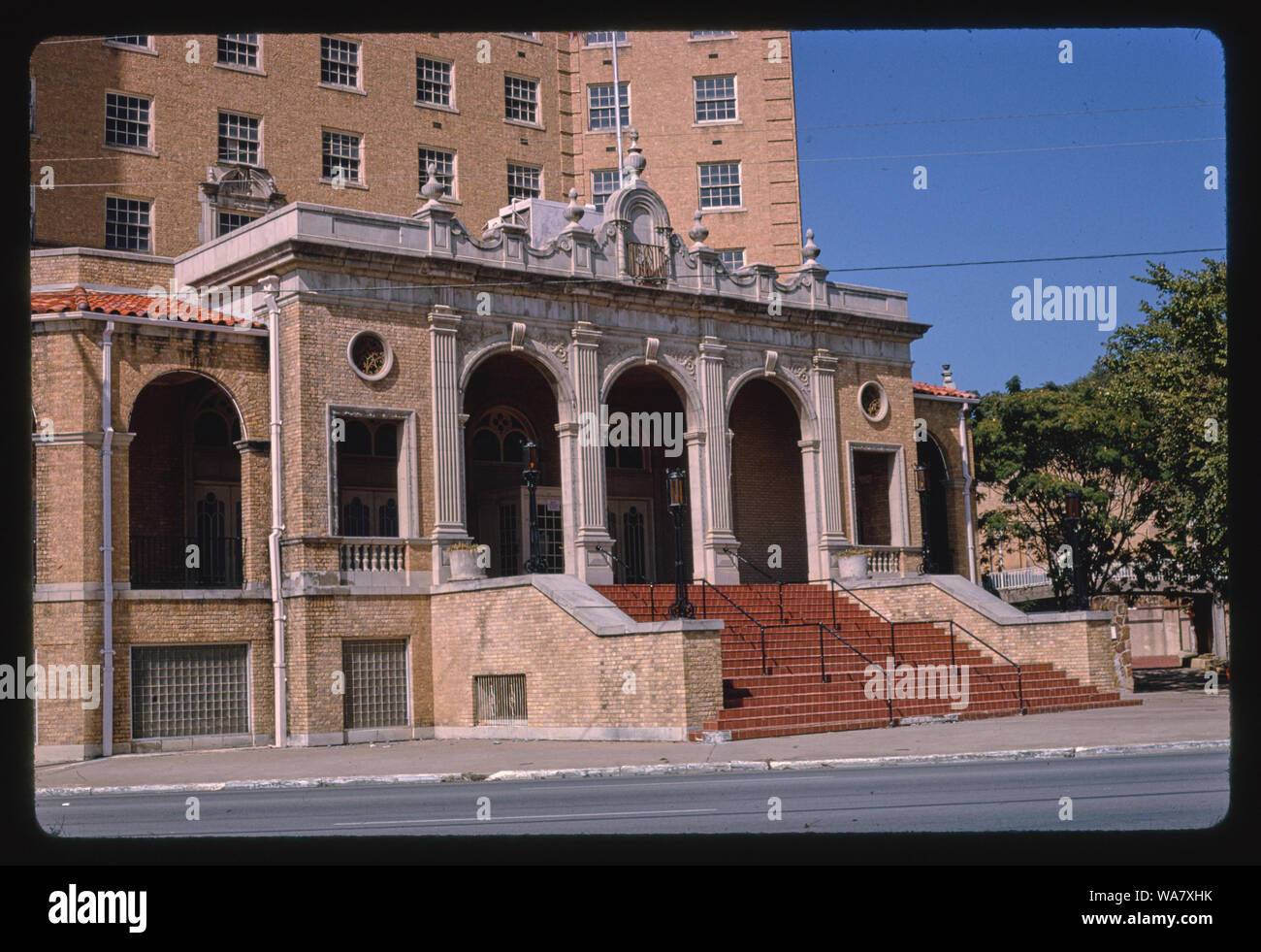 Mineral wells baker hotel hi-res stock photography and images - Alamy