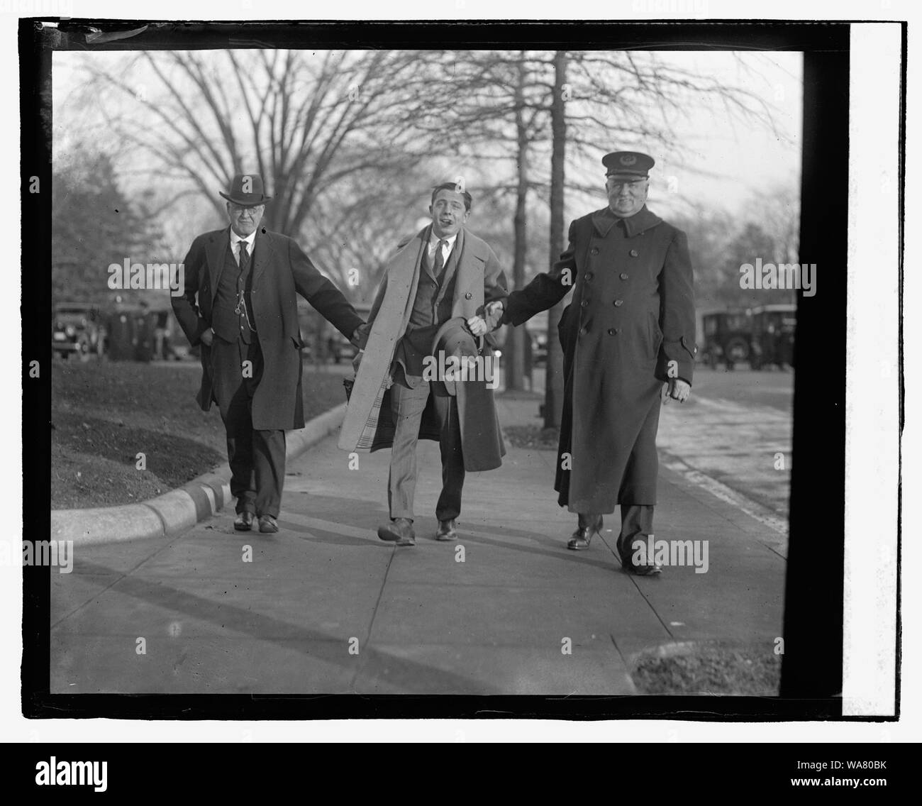Buck May (of Harris & Ewing) & Capt. Flack[...] Stock Photo - Alamy