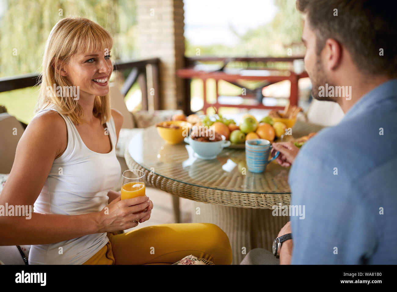 Couple breakfast terrace hi-res stock photography and images - Alamy
