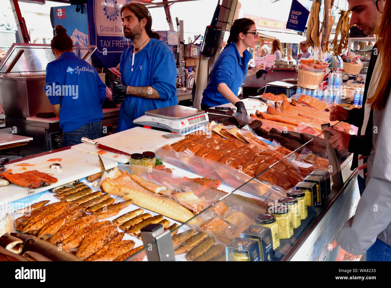 Fish market in norway scandinavia hi-res stock photography and images ...