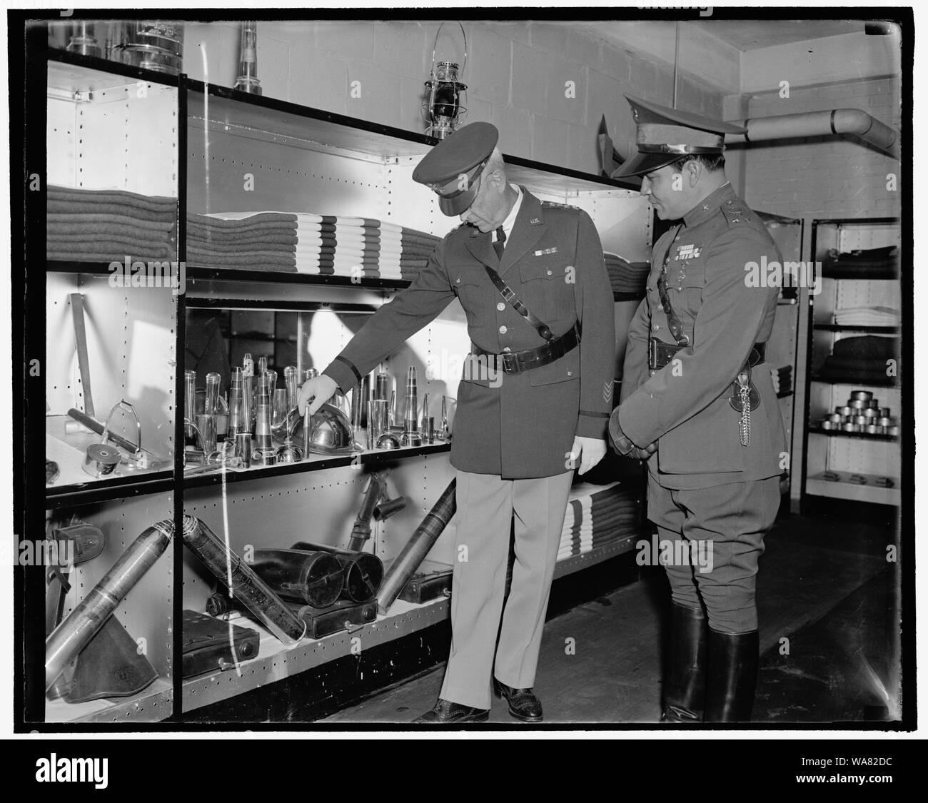 Bullets interest Cuban Dictator. Washington, D.C., Nov. 12. Shown ...