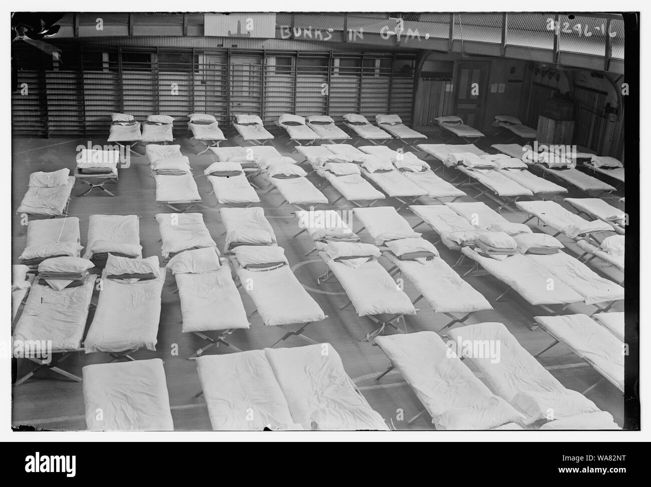 Bunks Black and White Stock Photos & Images - Alamy