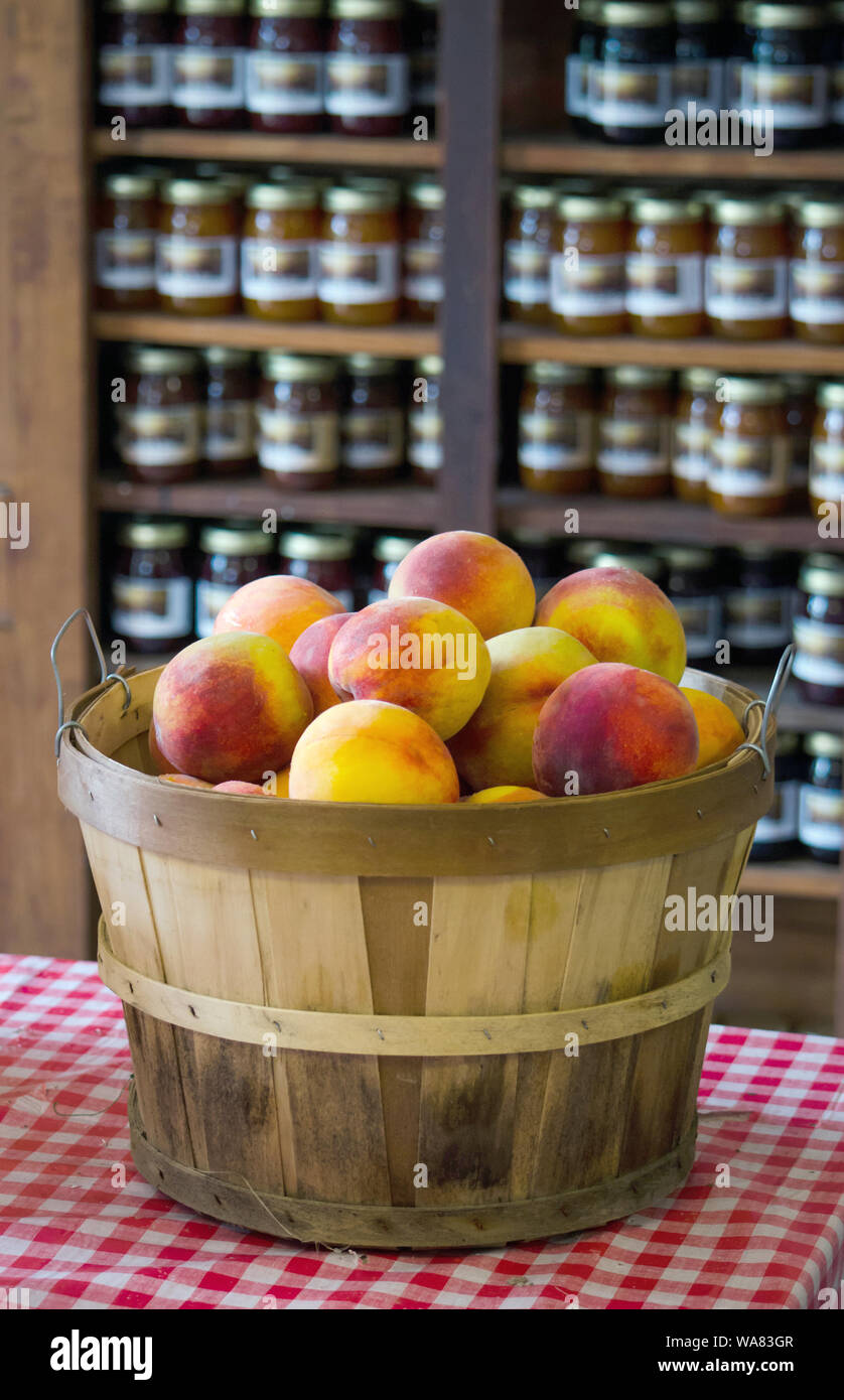 Michigan Peaches High Resolution Stock Photography and Images - Alamy