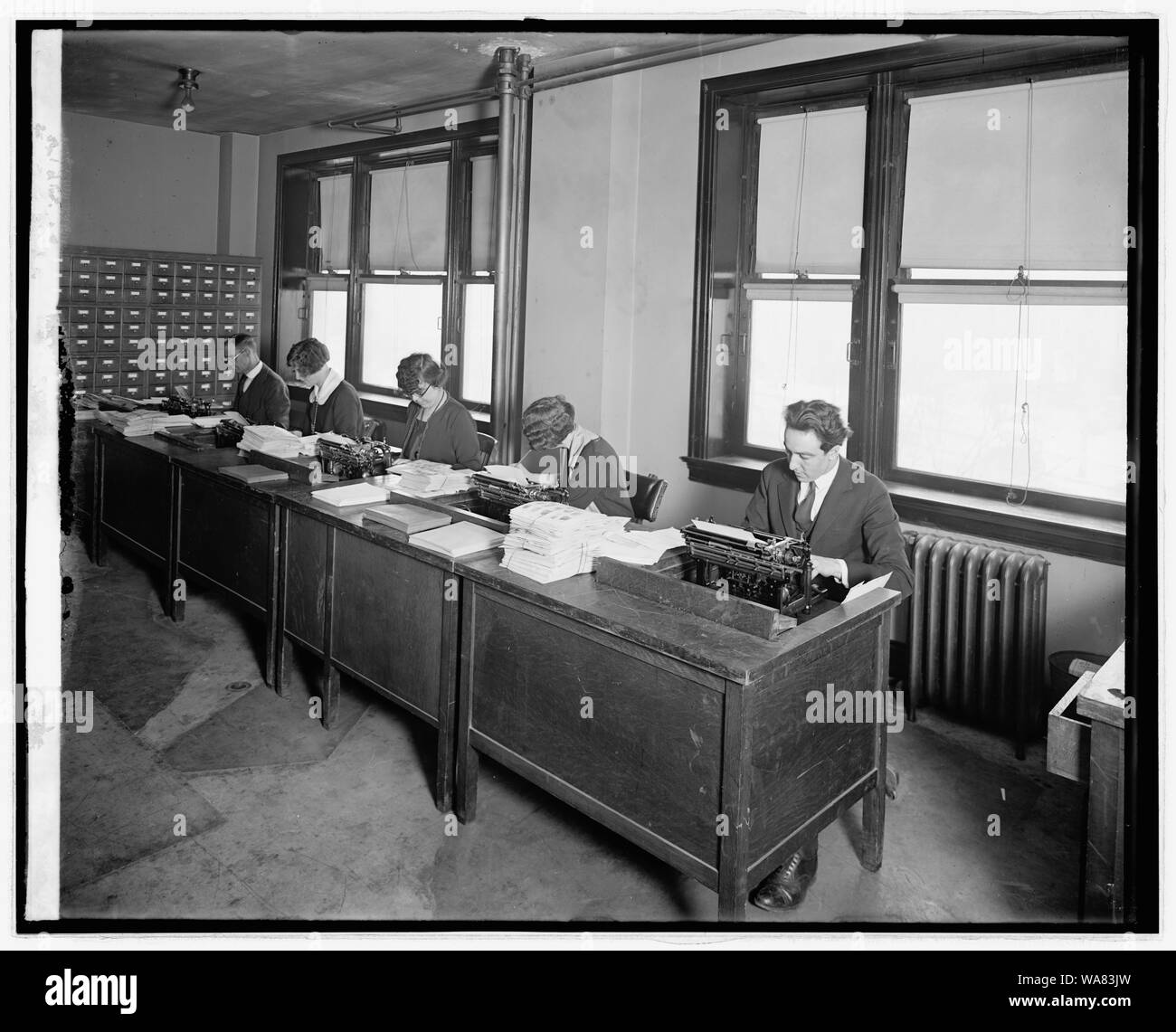Bureau of identification hi-res stock photography and images - Alamy