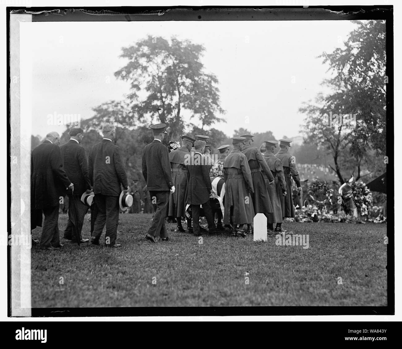 Burial s Cut Out Stock Images & Pictures - Alamy