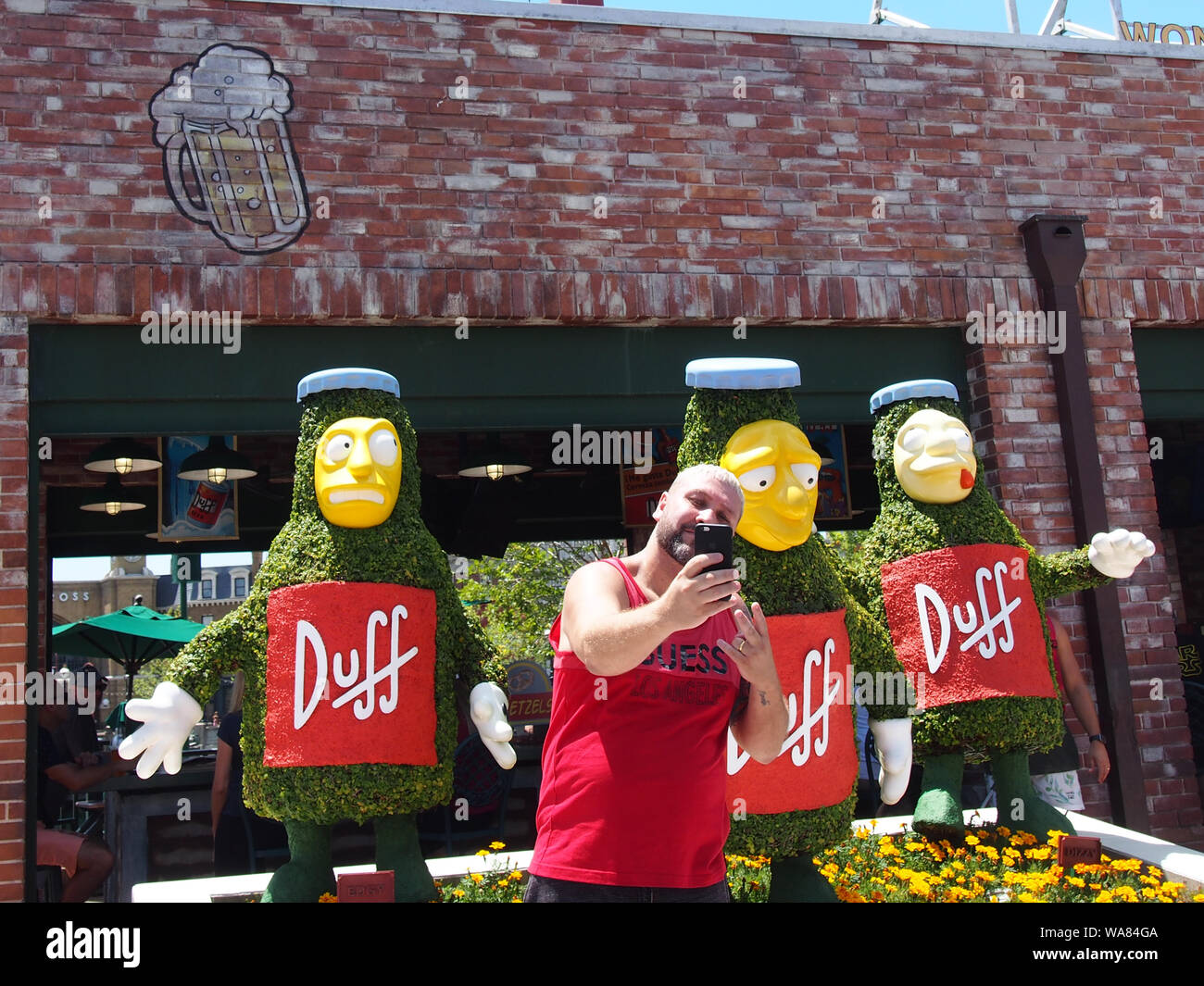 The simpsons characters hi-res stock photography and images - Alamy