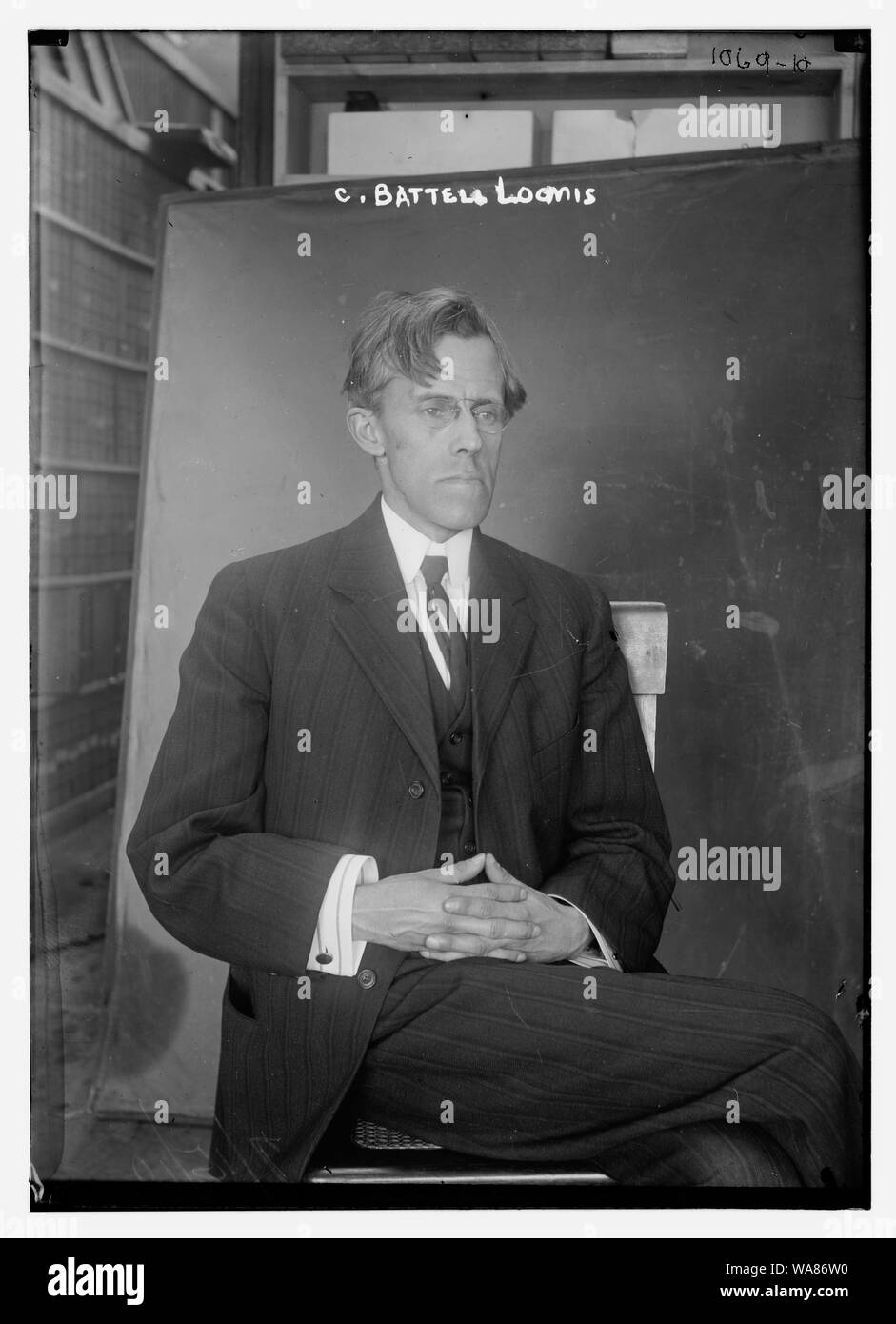 Battell hi-res stock photography and images - Alamy