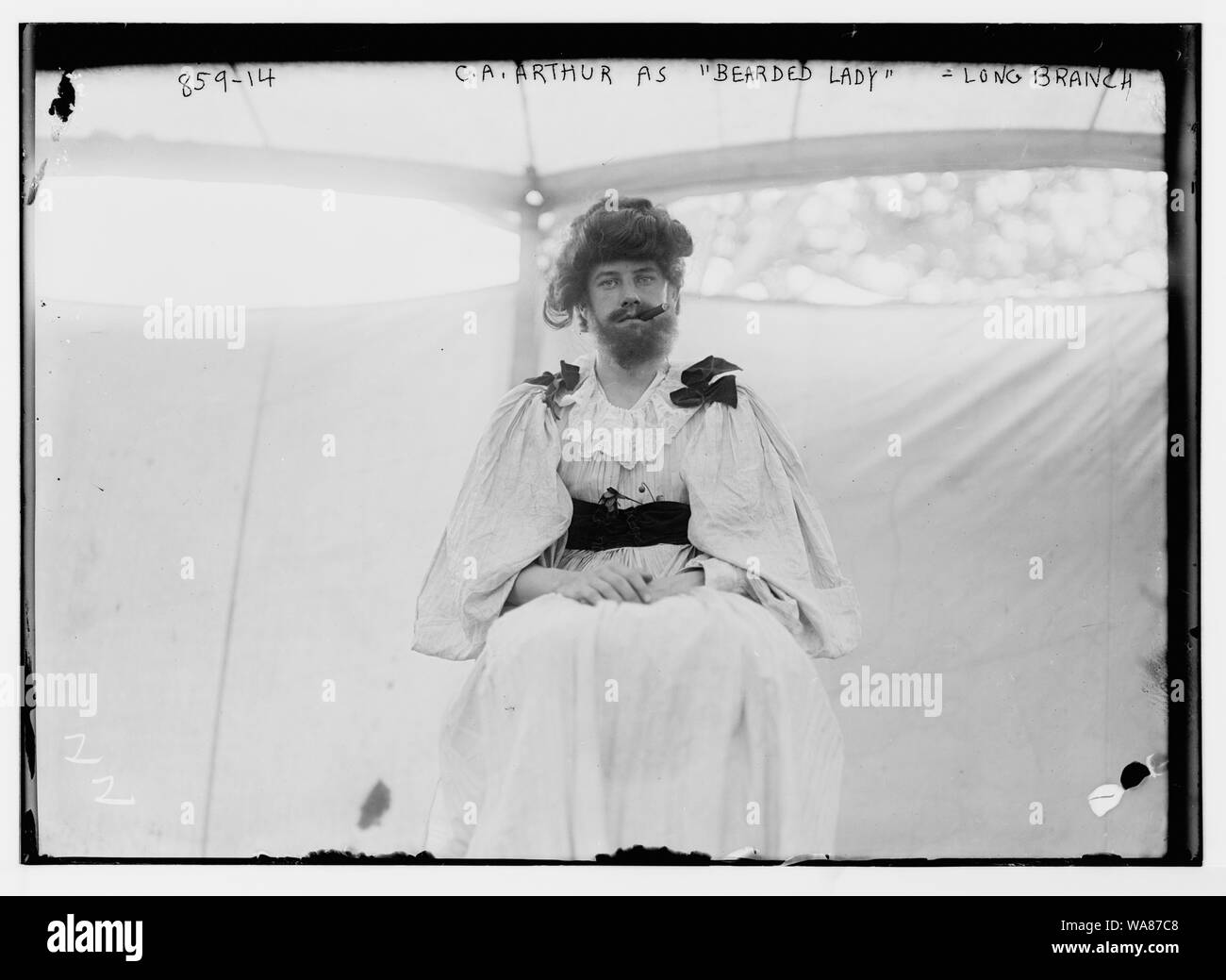 Bearded lady circus Black and White Stock Photos & Images - Alamy