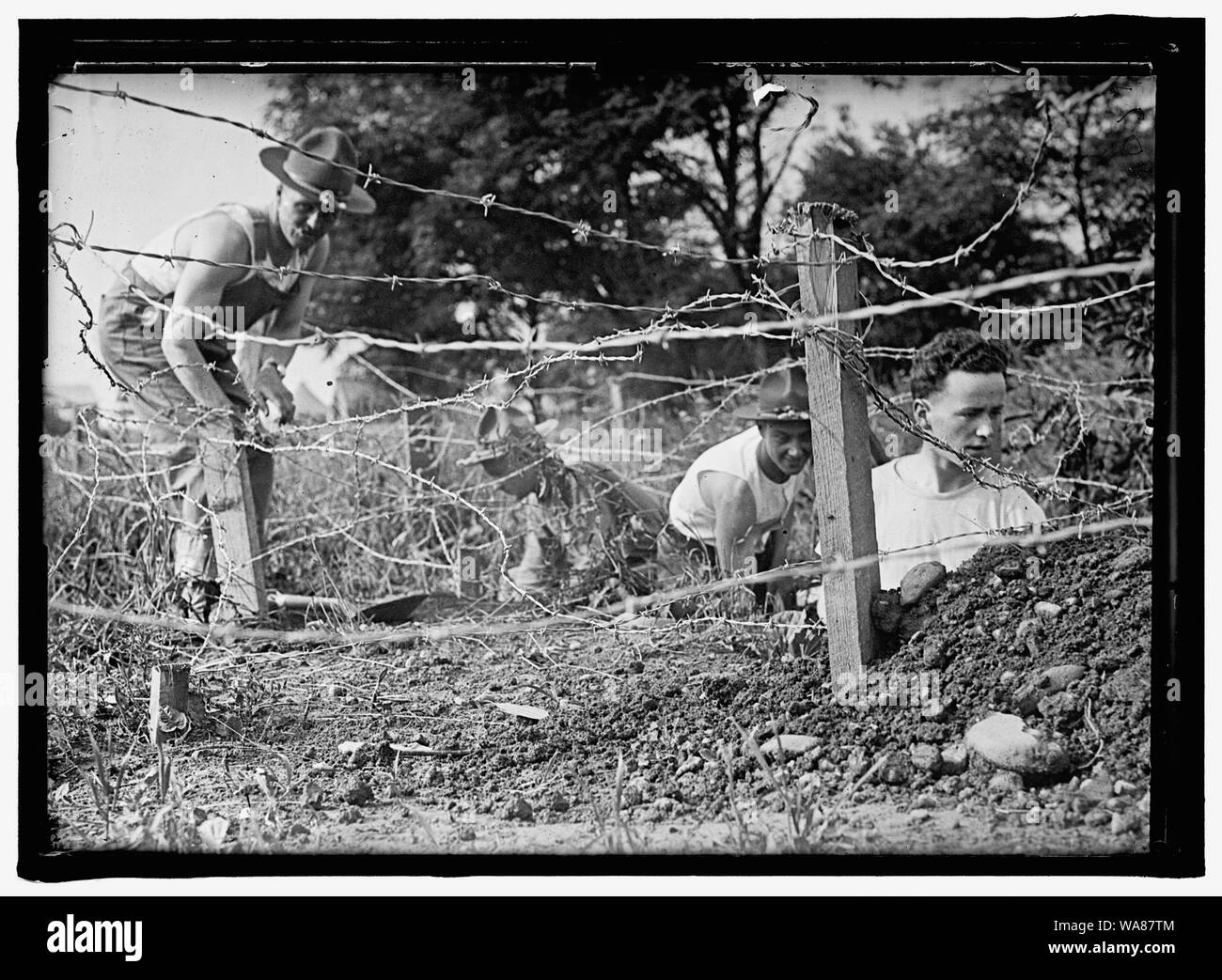 Soldiers camping Black and White Stock Photos & Images - Alamy
