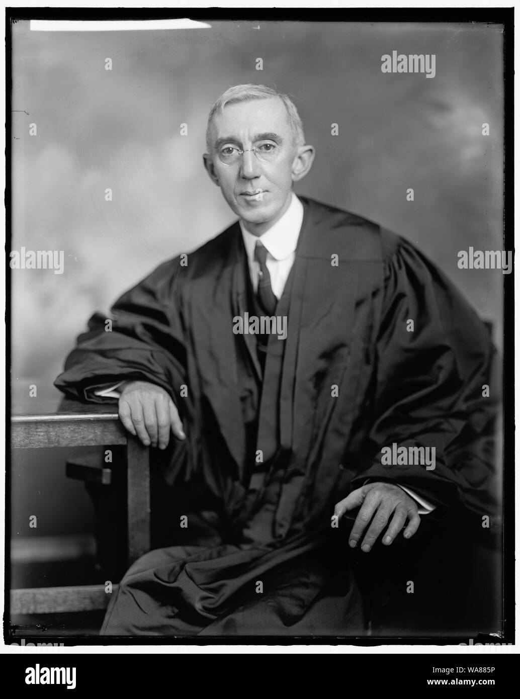 Edward campbell hi-res stock photography and images - Alamy
