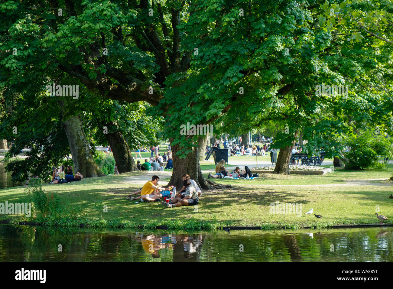 Vondel park amsterdam hi-res stock photography and images - Alamy