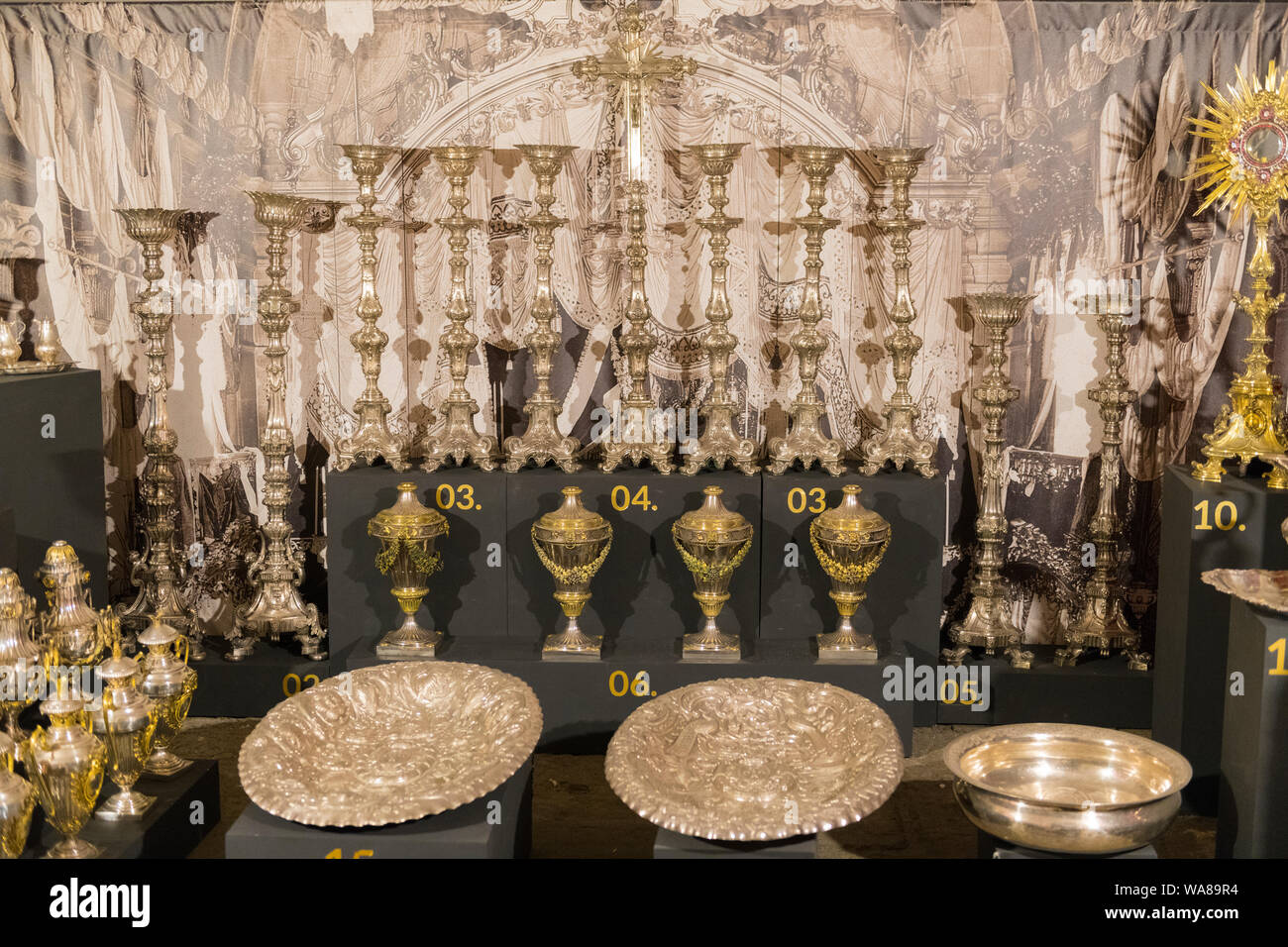 Silverware holders hi-res stock photography and images - Alamy