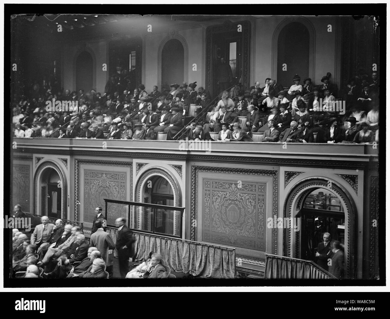 Wilson chamber hi-res stock photography and images - Alamy
