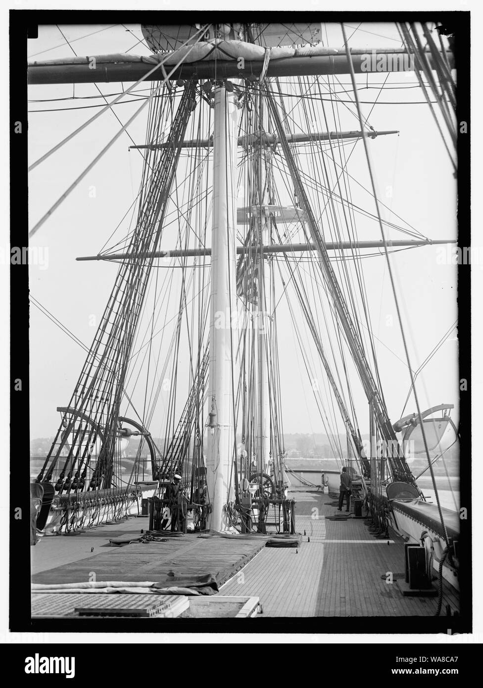 Uss constellation museum hi-res stock photography and images - Alamy