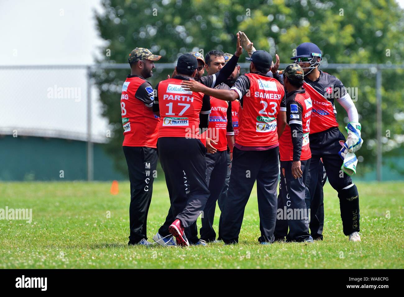 Team group effort hi-res stock photography and images - Alamy