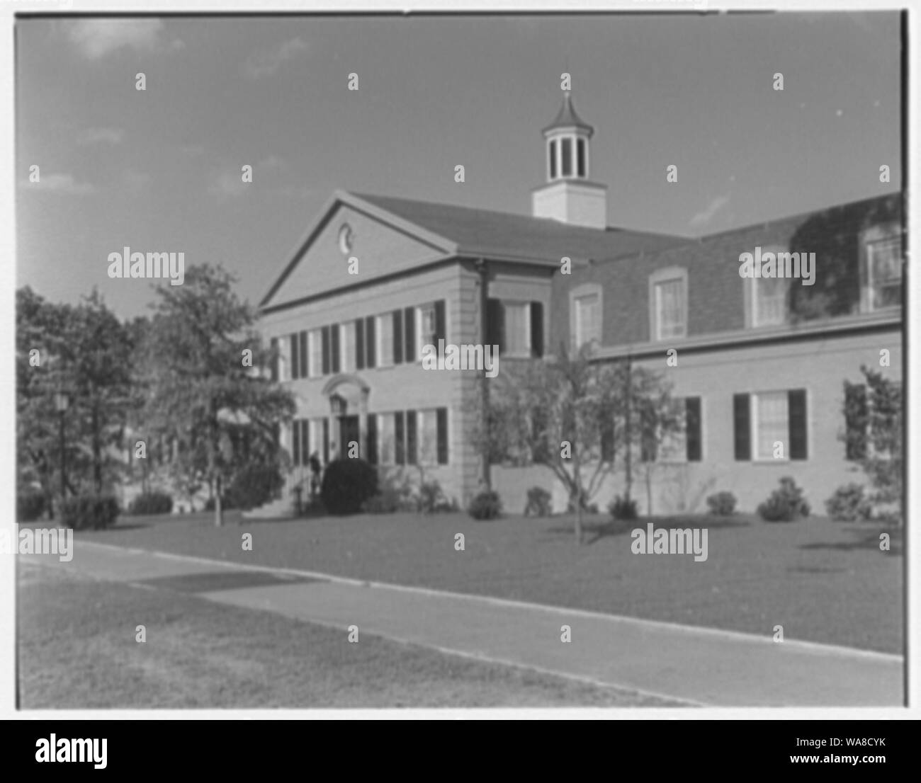Riggs Hall High Resolution Stock Photography and Images - Alamy