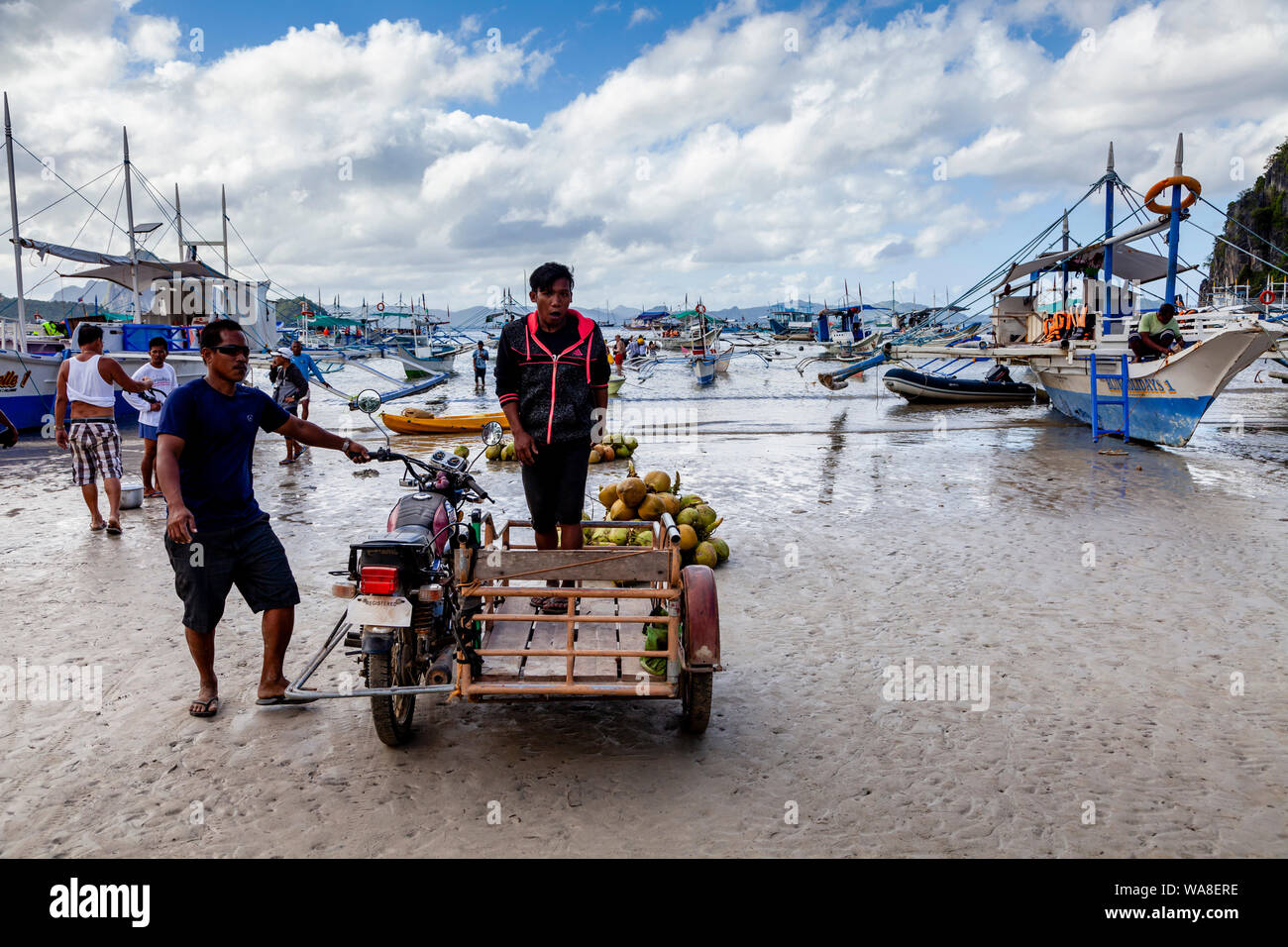 Corong Corong Beach, El Nido, Palawan, The Philippines Stock Photo - Alamy