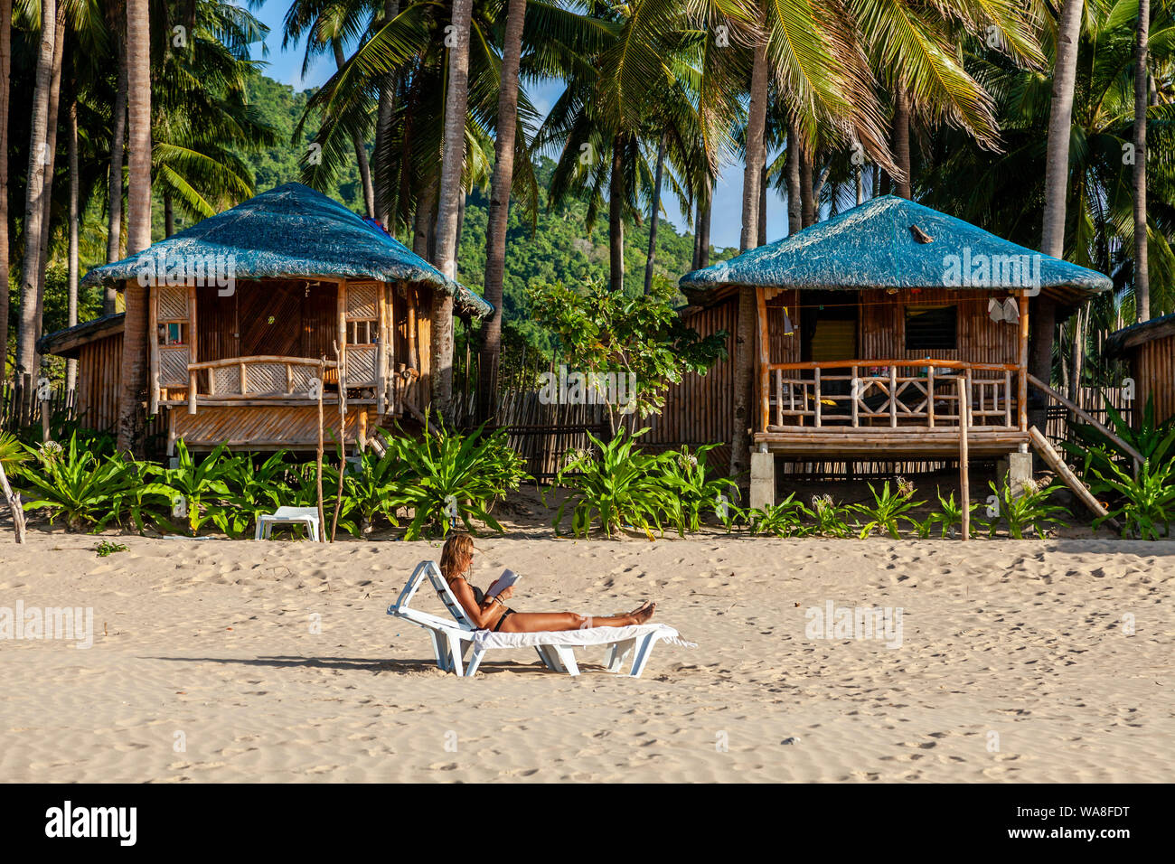 Philippines beach huts hi-res stock photography and images - Alamy