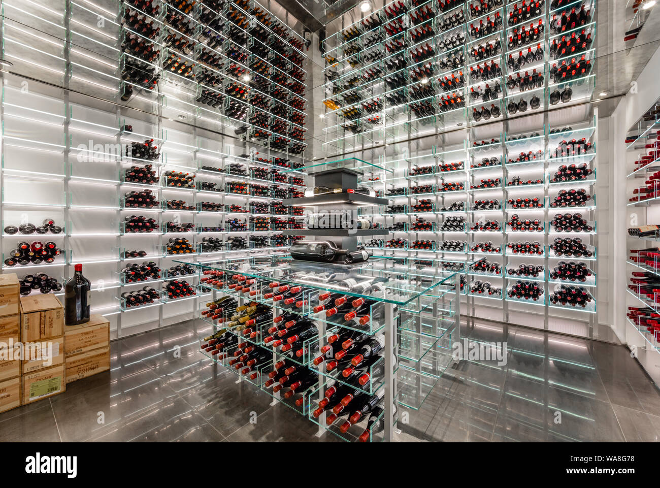 Modern wine cellar Stock Photo - Alamy