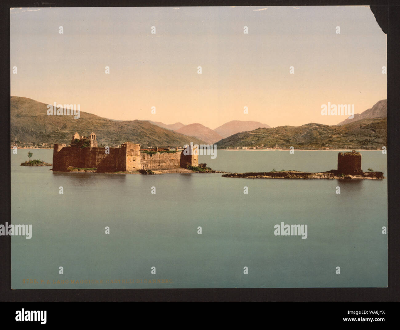 The castle of cannero hi-res stock photography and images - Alamy