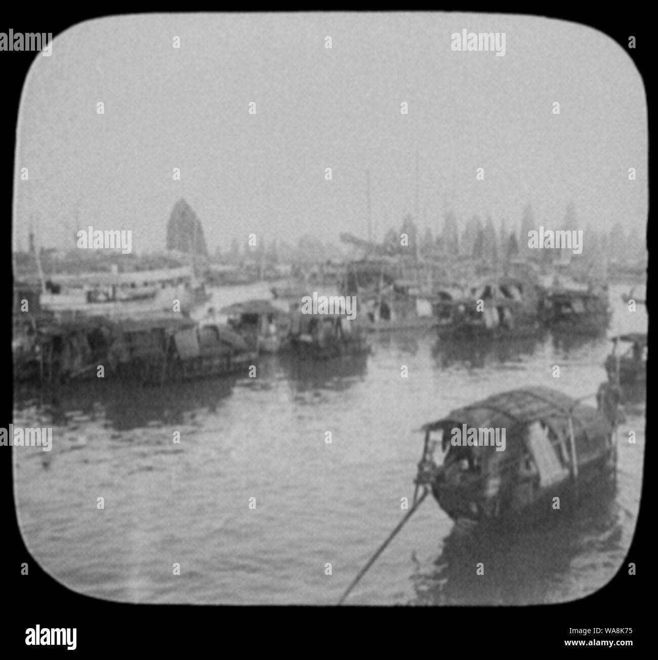 Canton - harbor crowded with sampans Stock Photo - Alamy