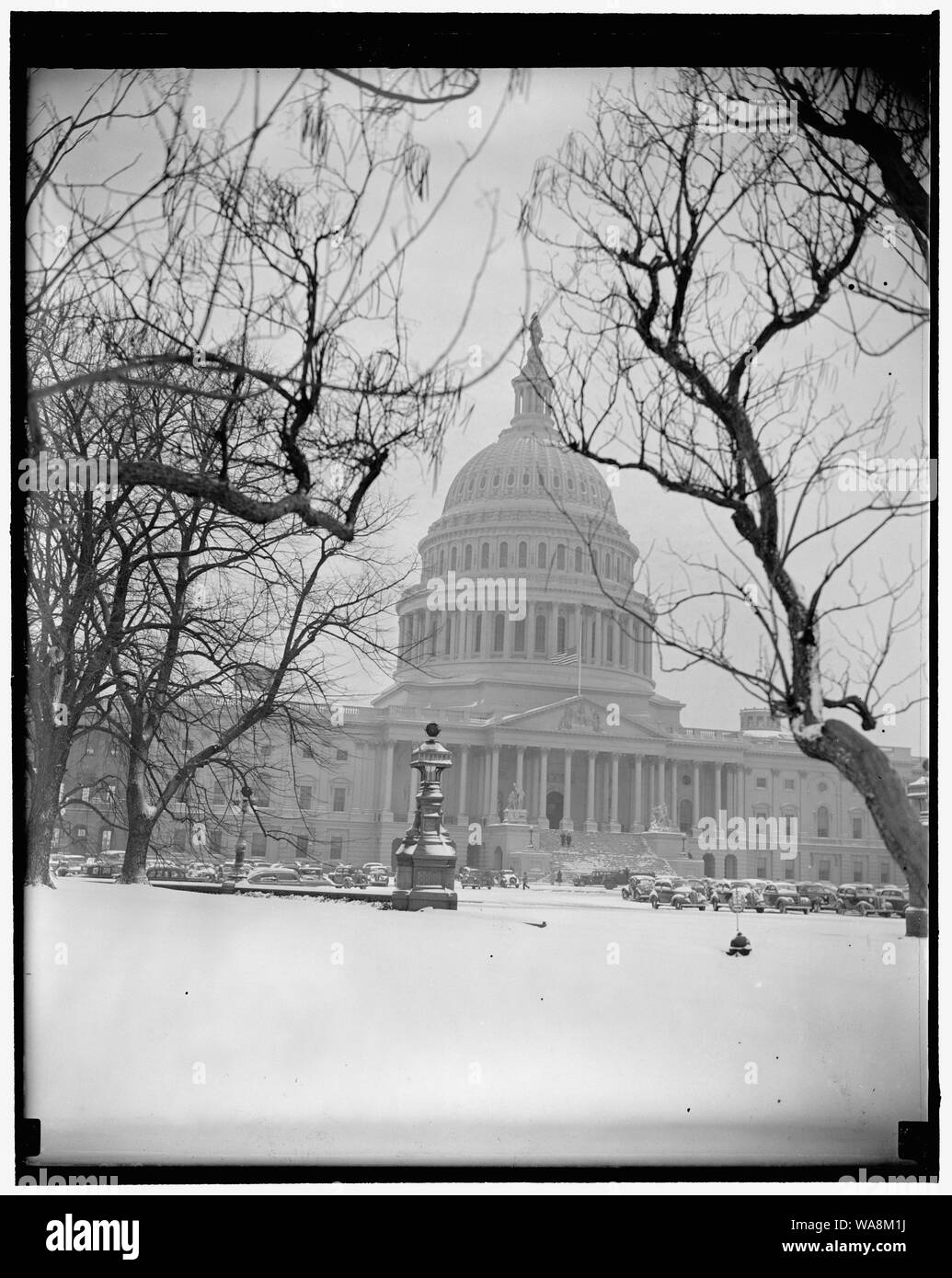 [U.S. Capitol in snow]; English: [U.S. Capitol in snow] Stock Photo - Alamy