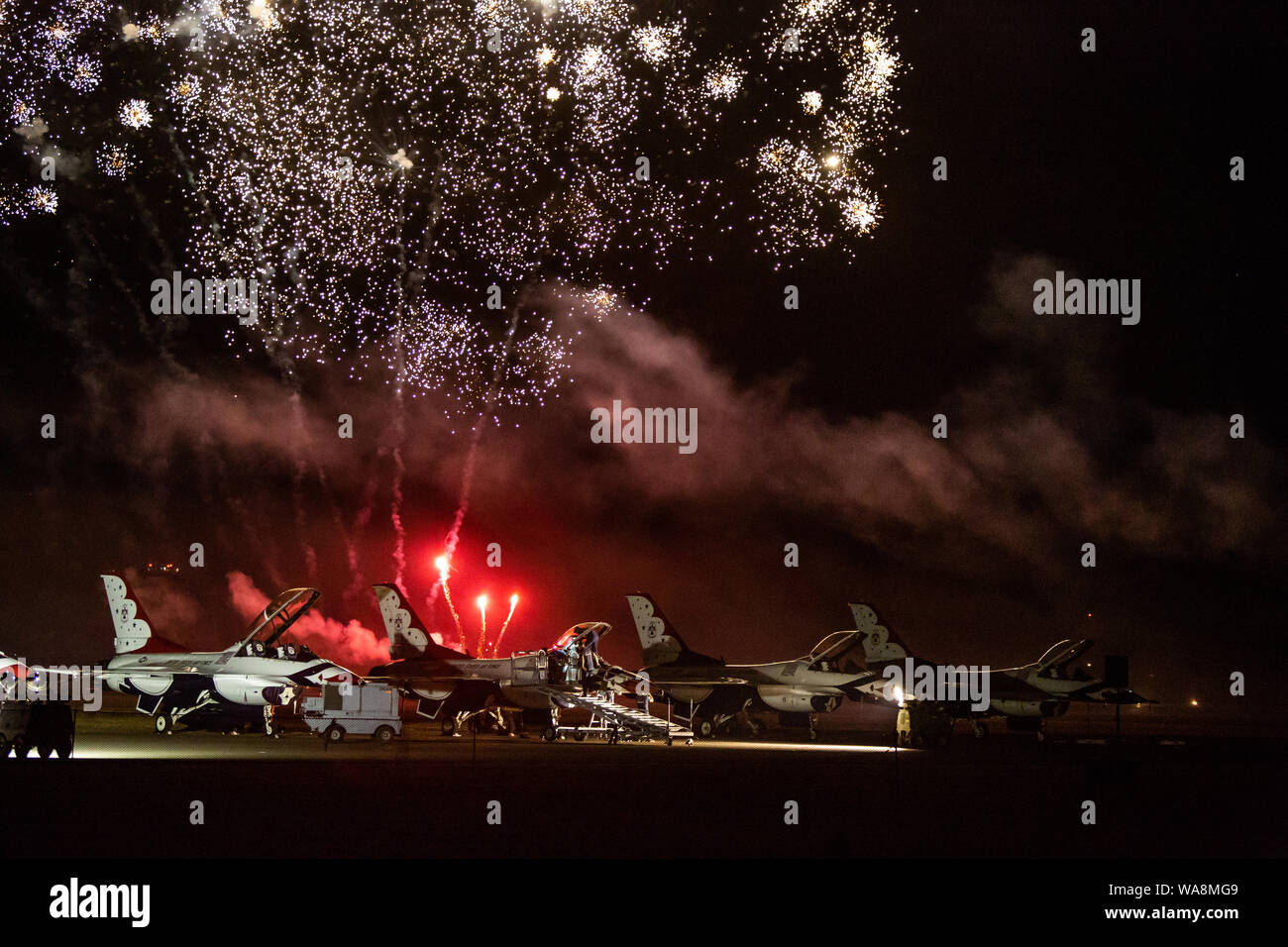 Airforce Thunderbirds in front of fireworks Stock Photo - Alamy