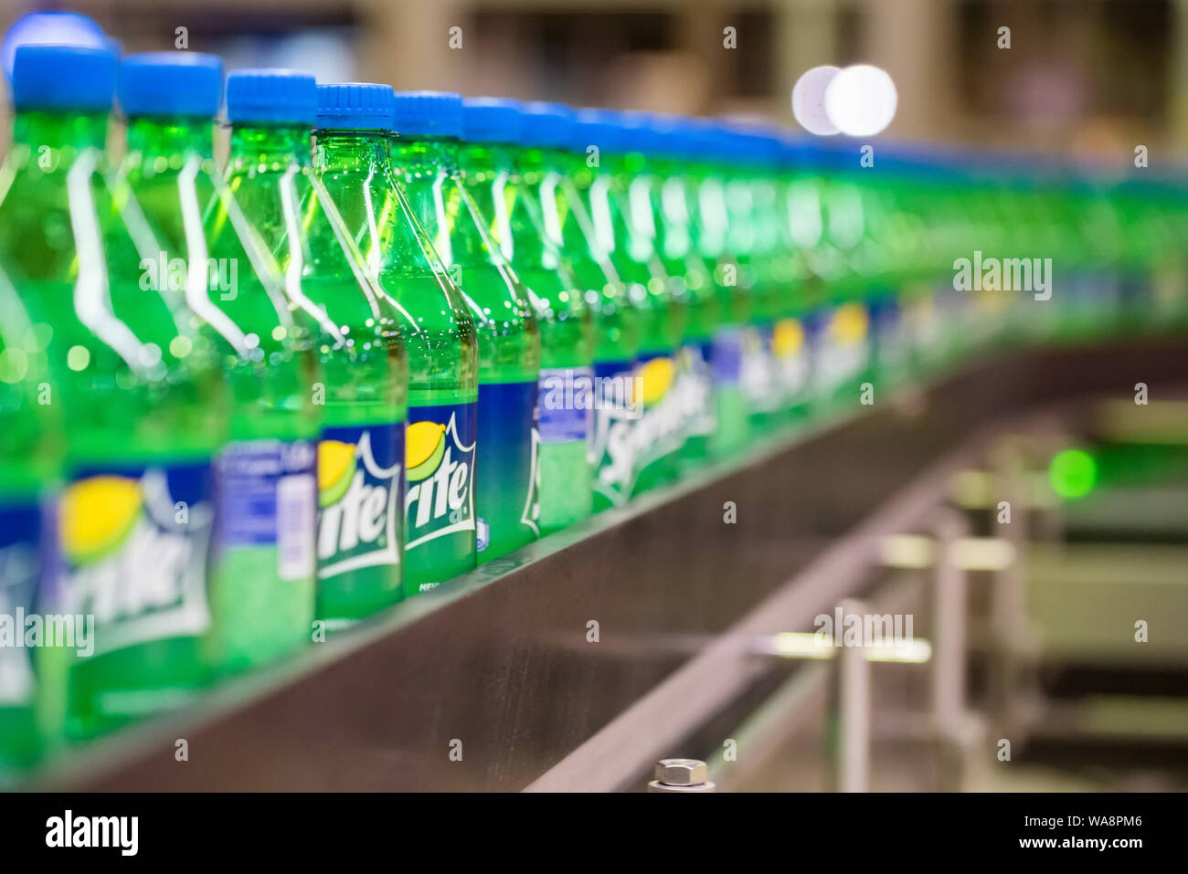 Coca cola plastic bottle factory hi-res stock photography and images ...