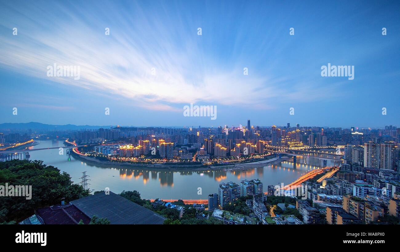 Chongqing, Chongqing, China. 19th Aug, 2019. Chongqing, CHINA-A bright ...