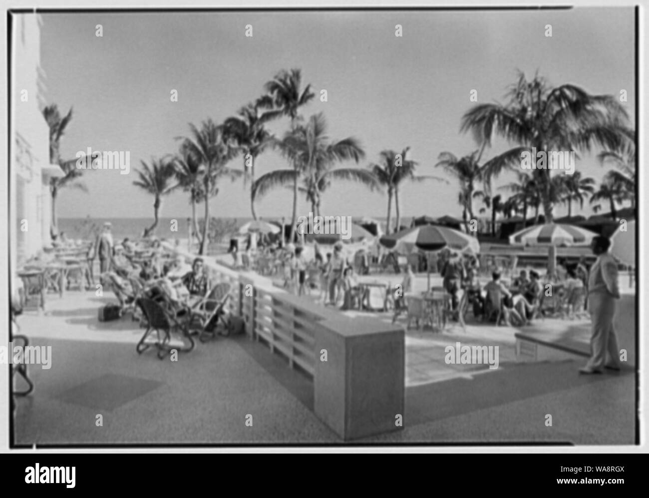 Usa miami beach art deco Black and White Stock Photos & Images - Alamy