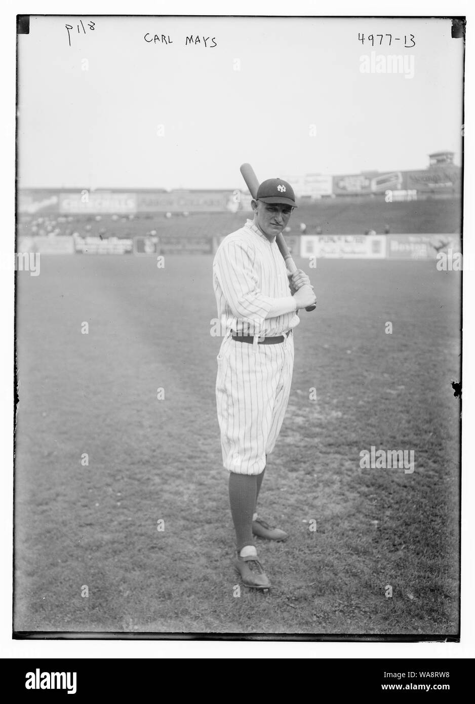 American professional baseball pitcher hi-res stock photography and ...