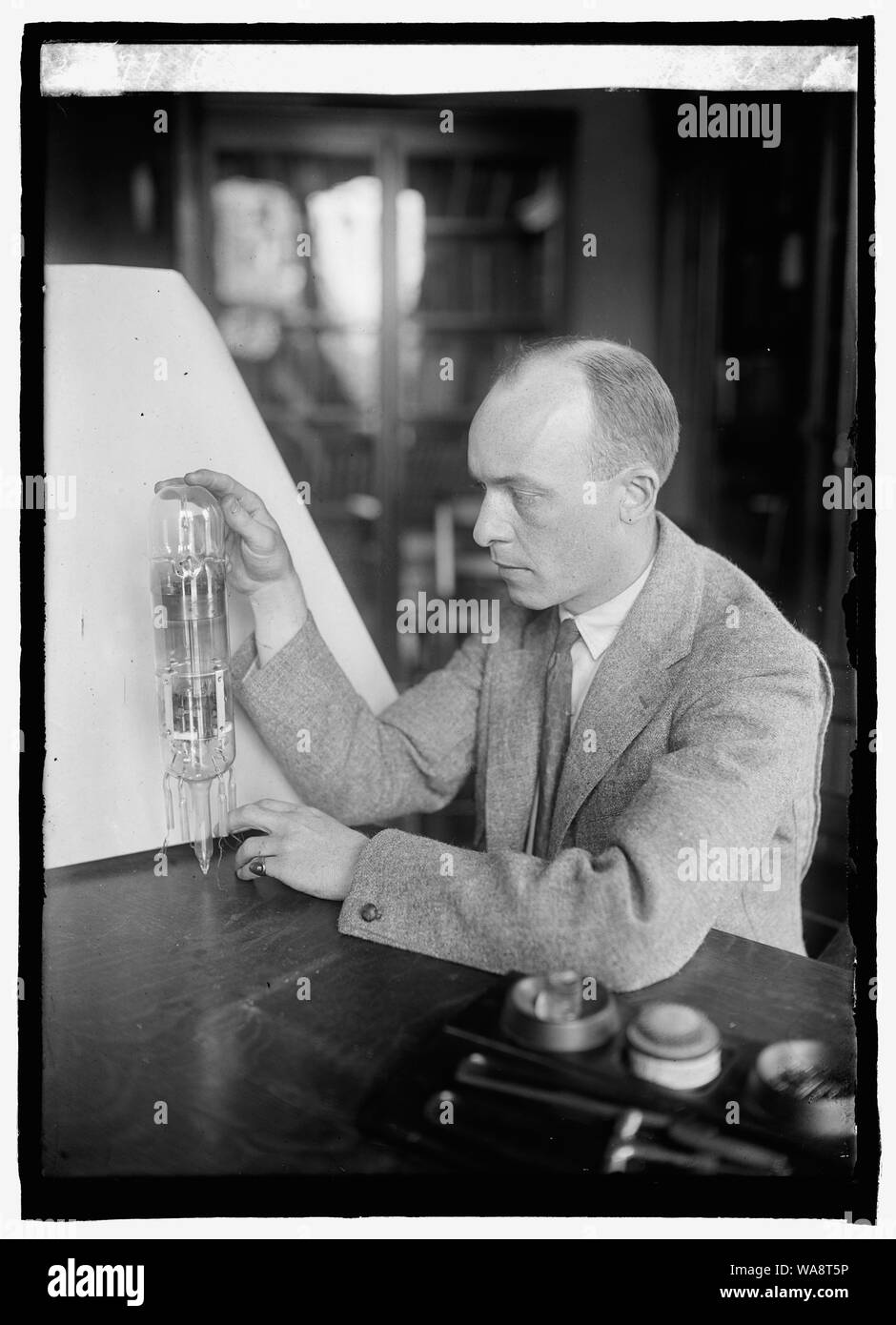 W 6 6 18 hi-res stock photography and images - Alamy