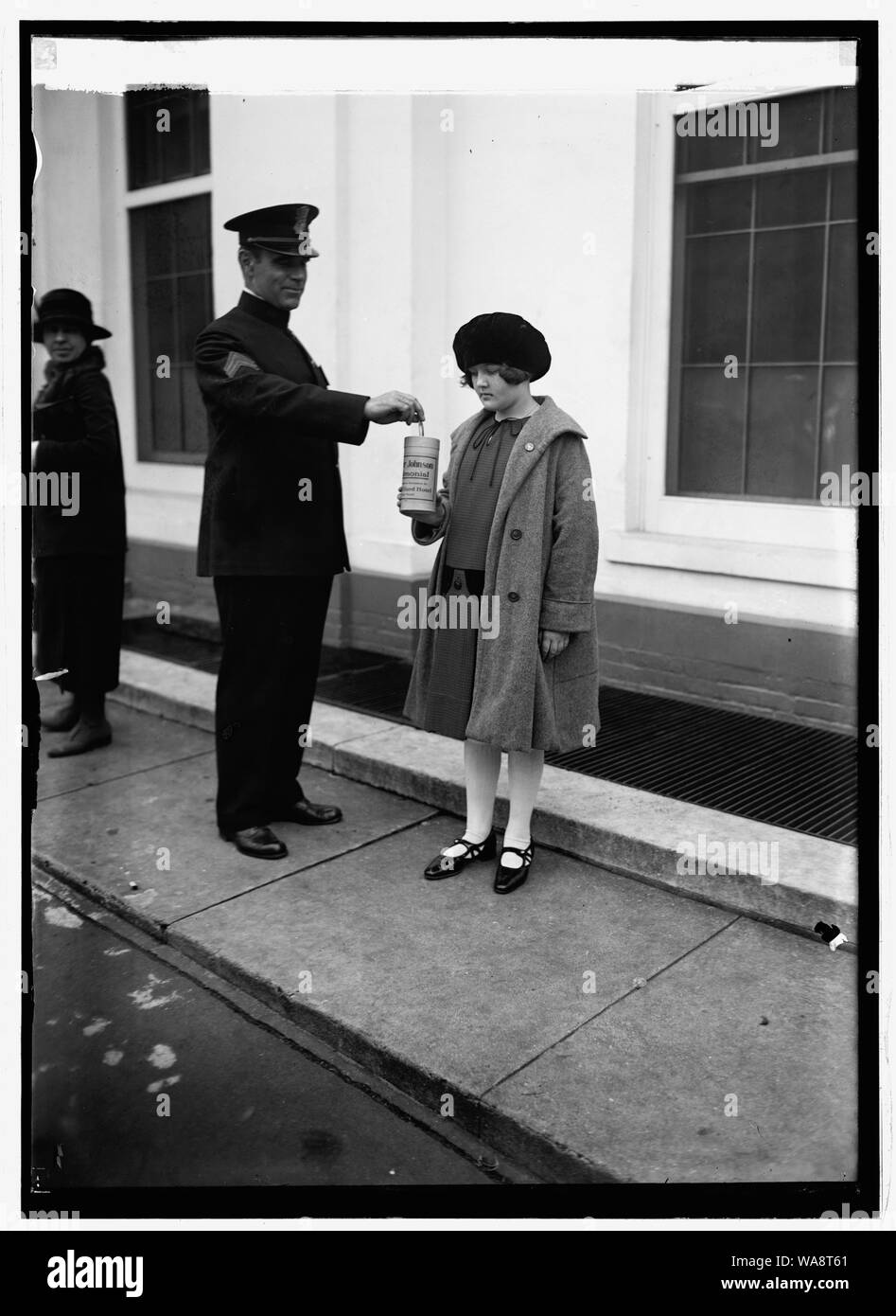 W 2 2 24 Cut Out Stock Images & Pictures - Alamy