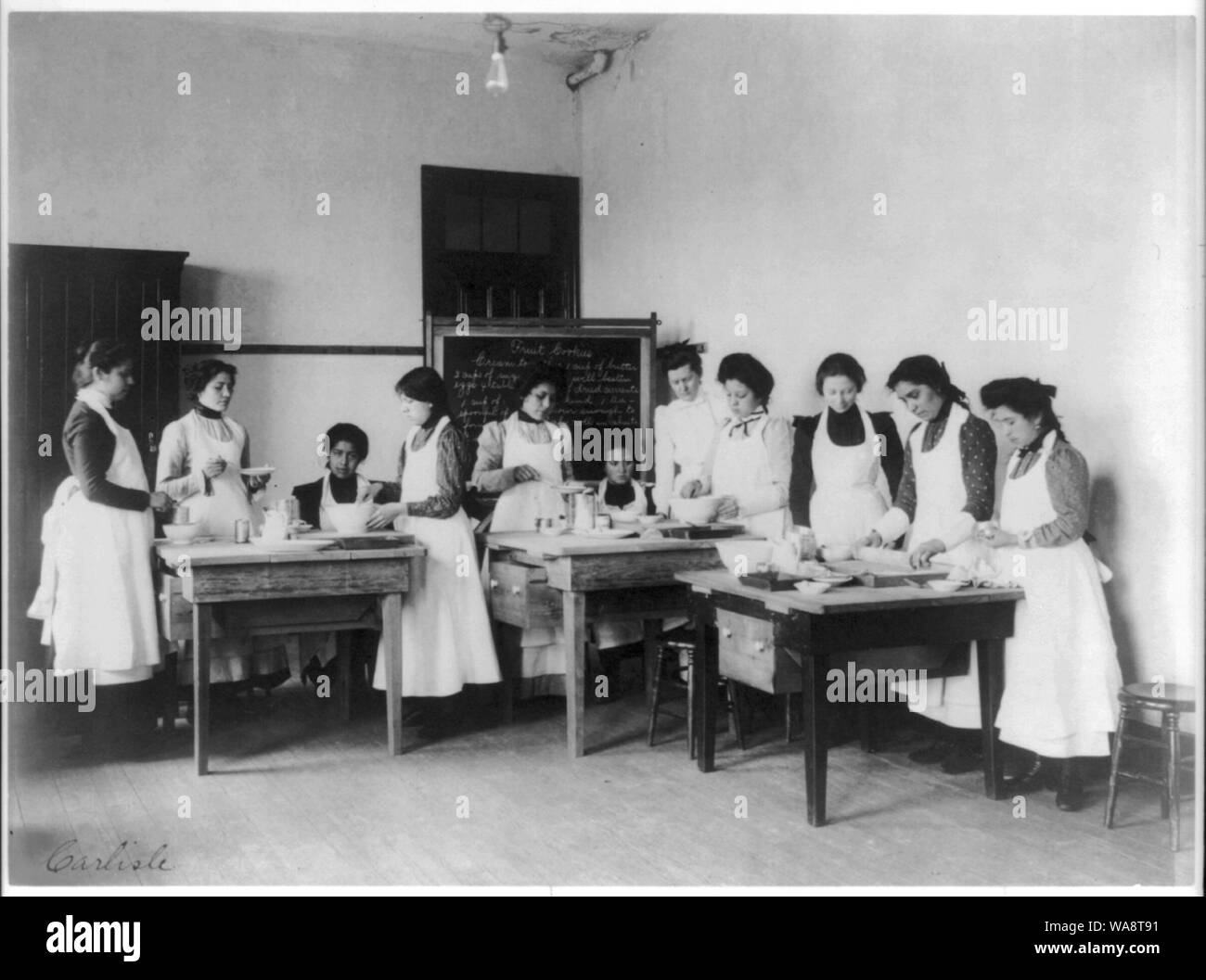 Carlisle Indian School, Carlisle, Pa., cooking class Stock Photo - Alamy
