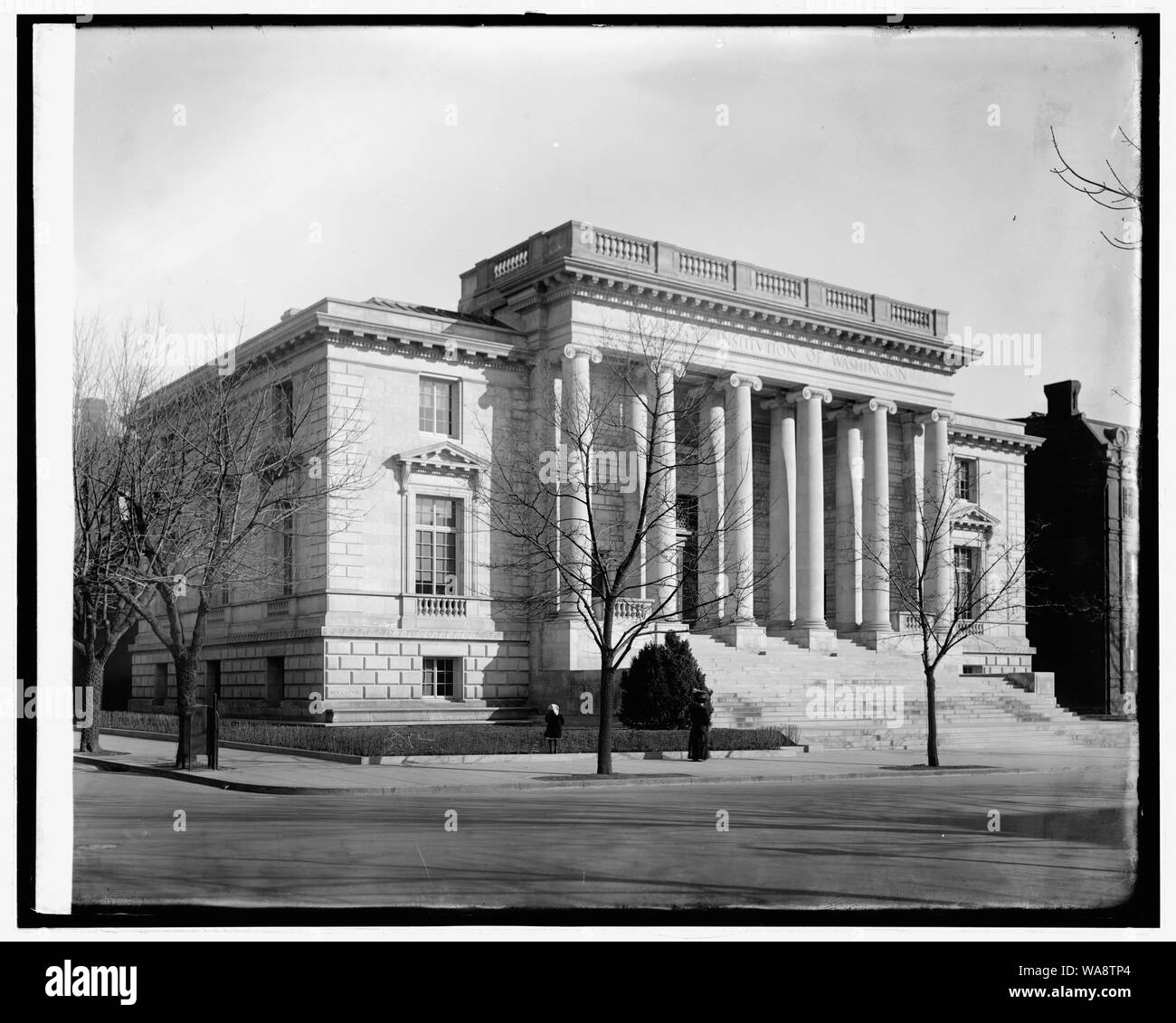 Carnegie trust hi-res stock photography and images - Alamy