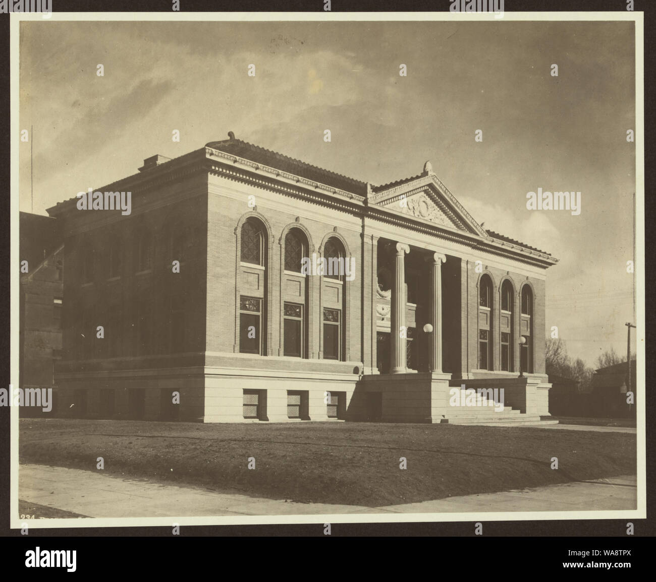 Carnegie public library hi-res stock photography and images - Alamy