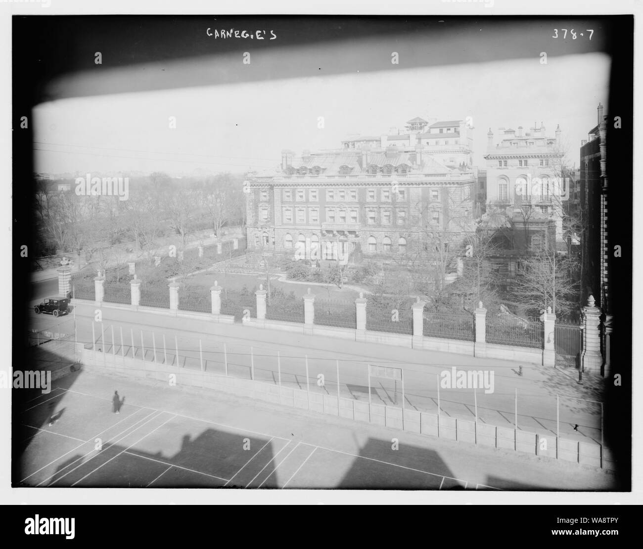 Carnegies hi-res stock photography and images - Alamy