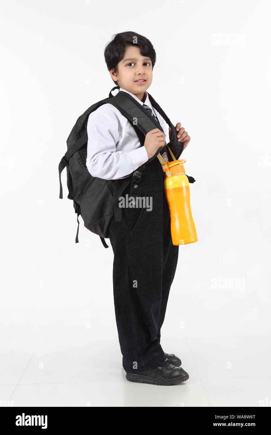 Child with backpack side view hi-res stock photography and images - Alamy