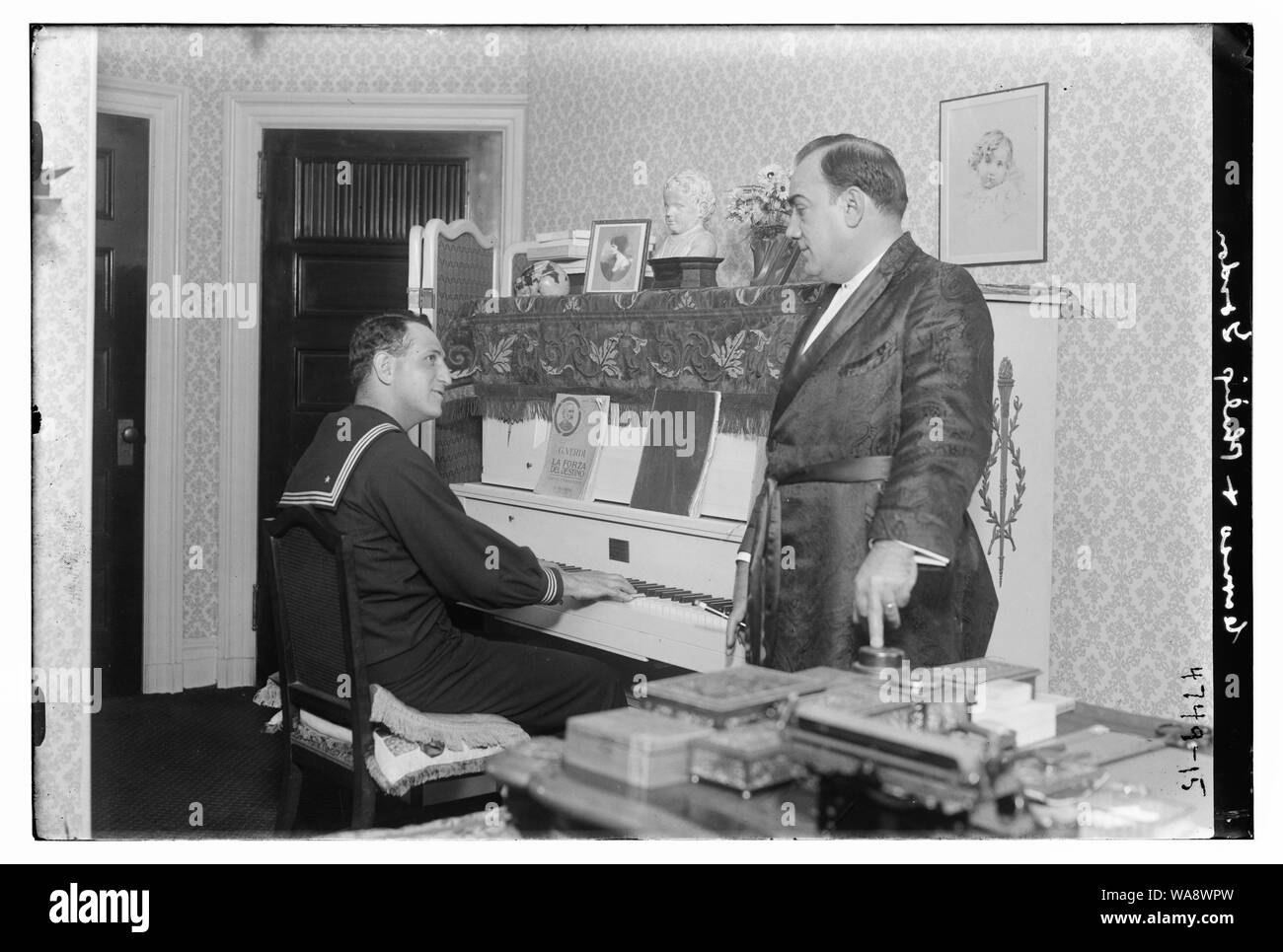 Philip gordon hi-res stock photography and images - Alamy