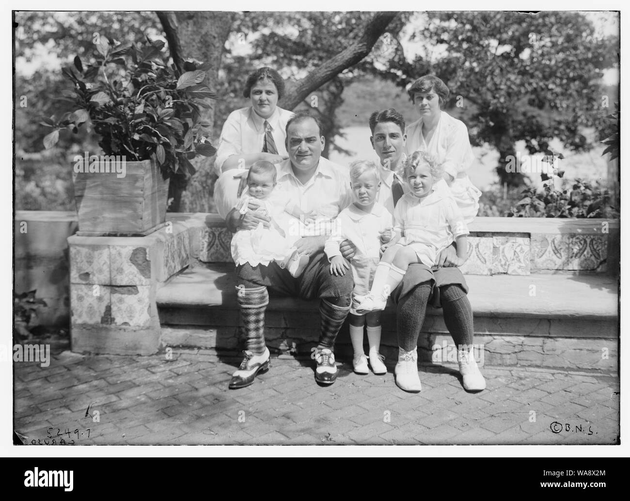Italian family history hi-res stock photography and images - Alamy