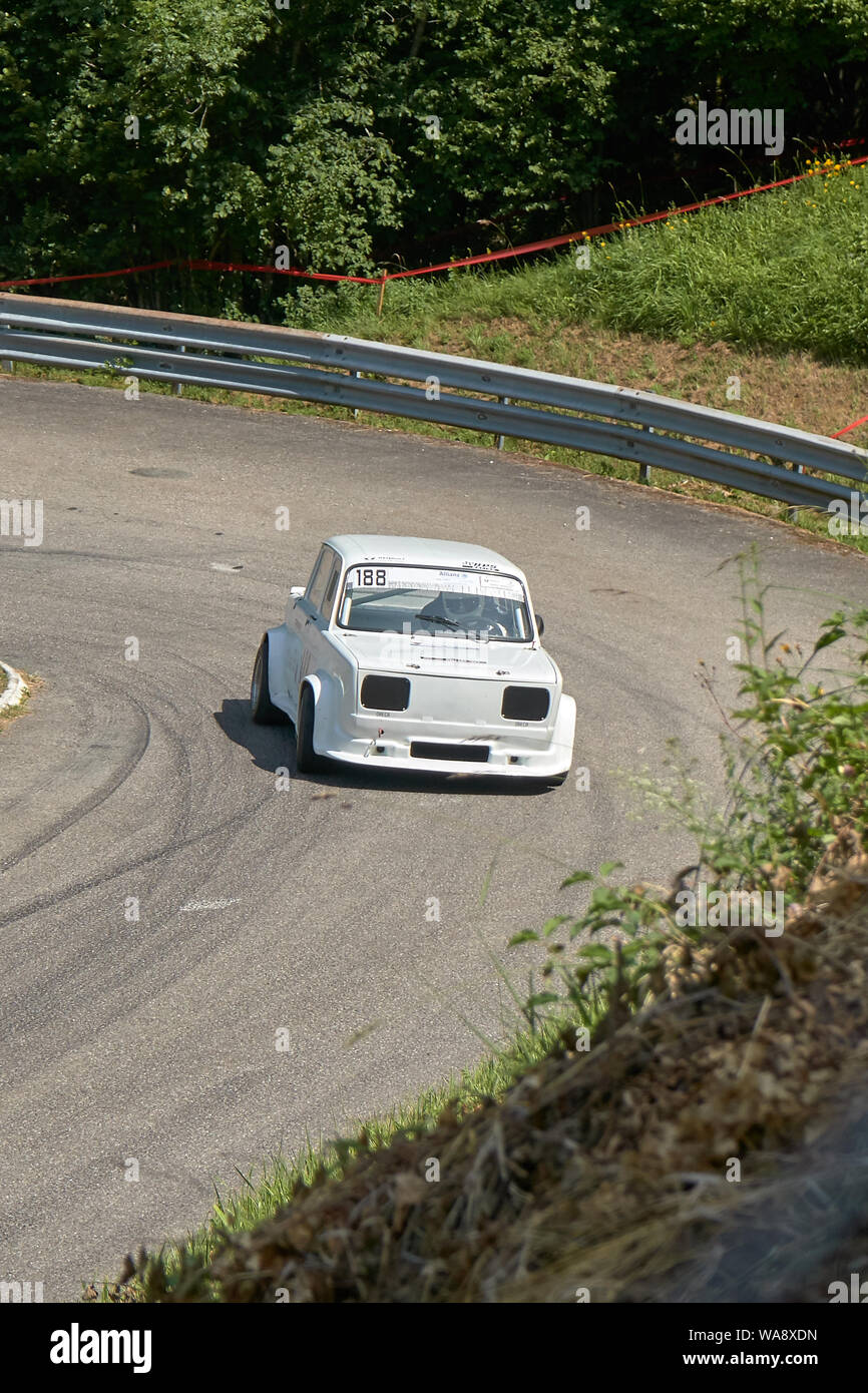 Hill climb racing 2 hi-res stock photography and images - Alamy