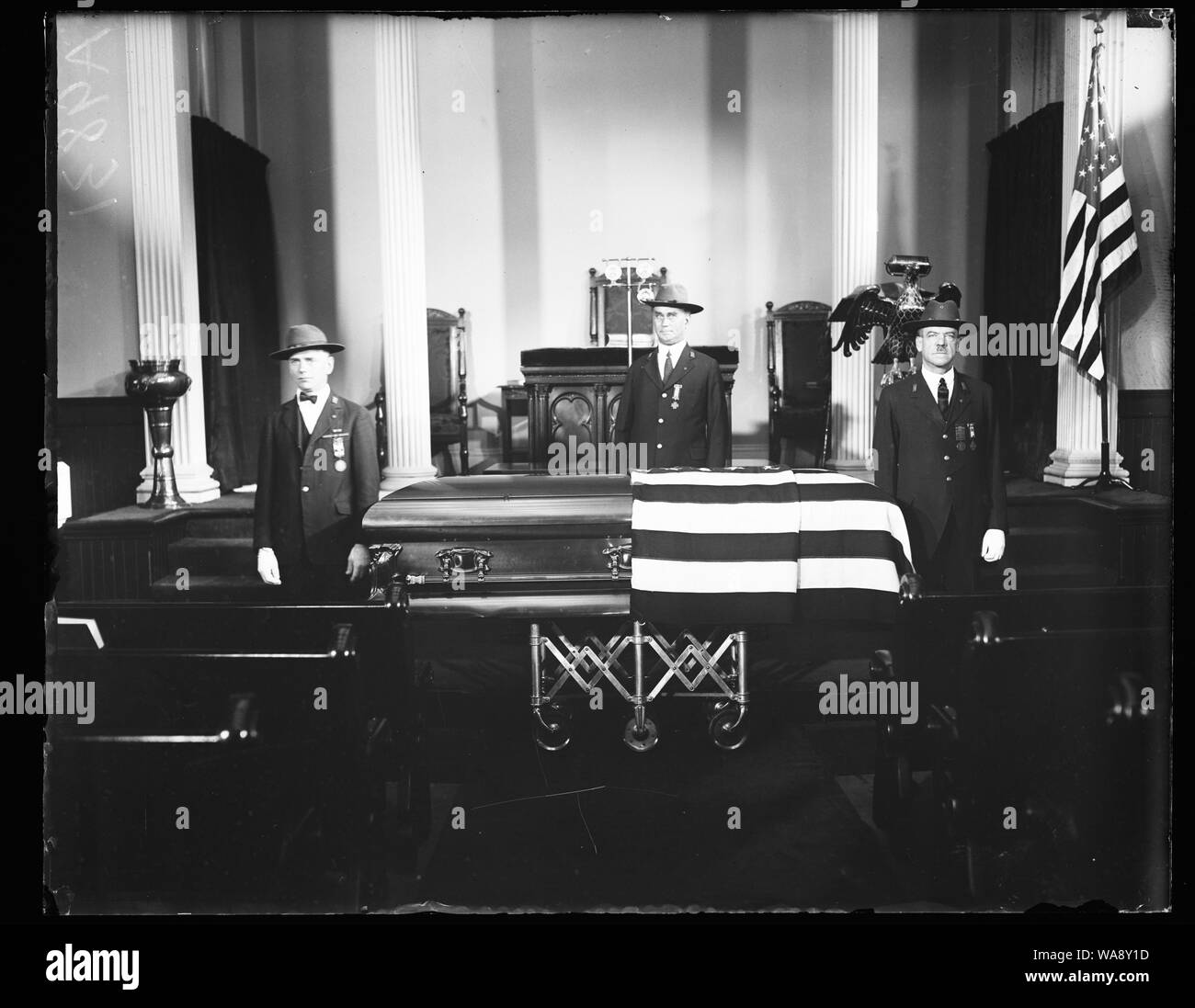 Casket production hi-res stock photography and images - Alamy