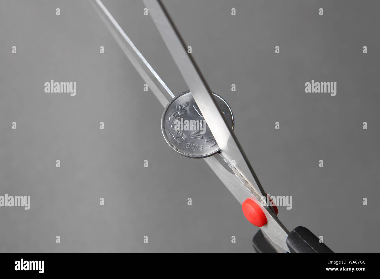 Indian two rupee coin hi-res stock photography and images - Alamy