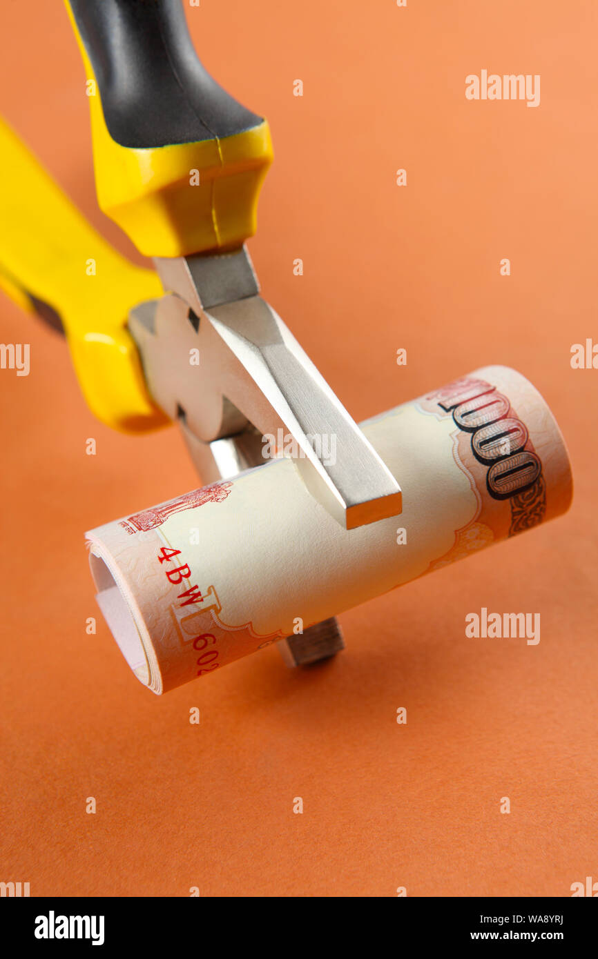 Roll indian currency rupee notes hi-res stock photography and images ...